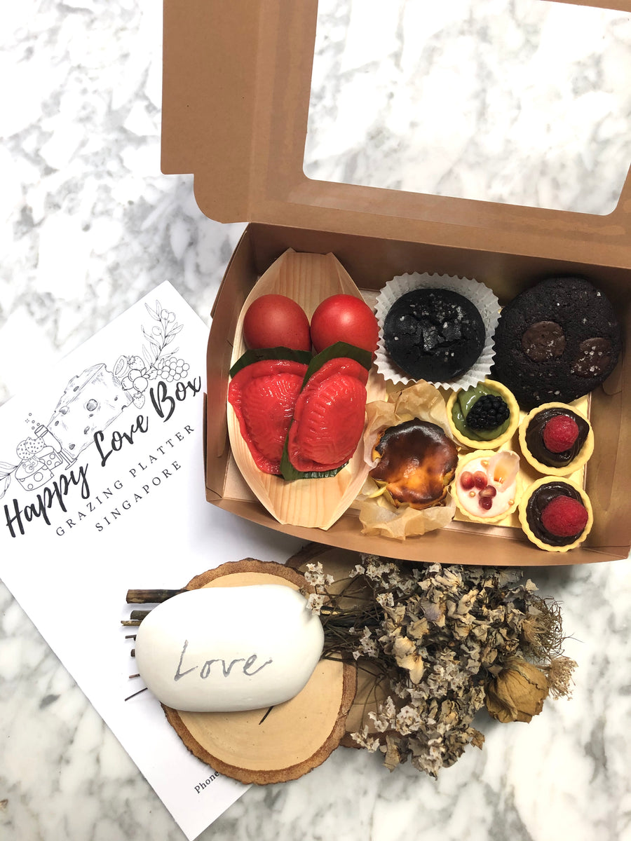 Full Month Baby Box – Happy Love Box